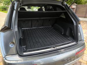 Grey Audi Q7 2016 in Ludza, with an engine capacity of 3.00 L and mileage of 187 thousand km for 28000 €, photo 19 on AUTOMOTO.COM.LV