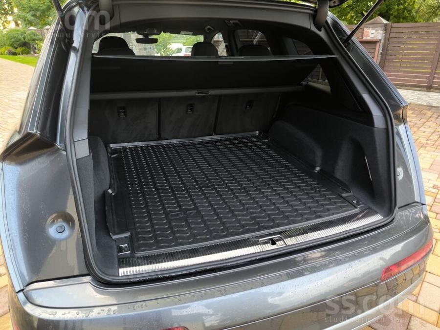 Grey Audi Q7 2016 in Ludza, with an engine capacity of 3.00 L and mileage of 187 thousand km for 28000 €, photo 19 on AUTOMOTO.COM.LV