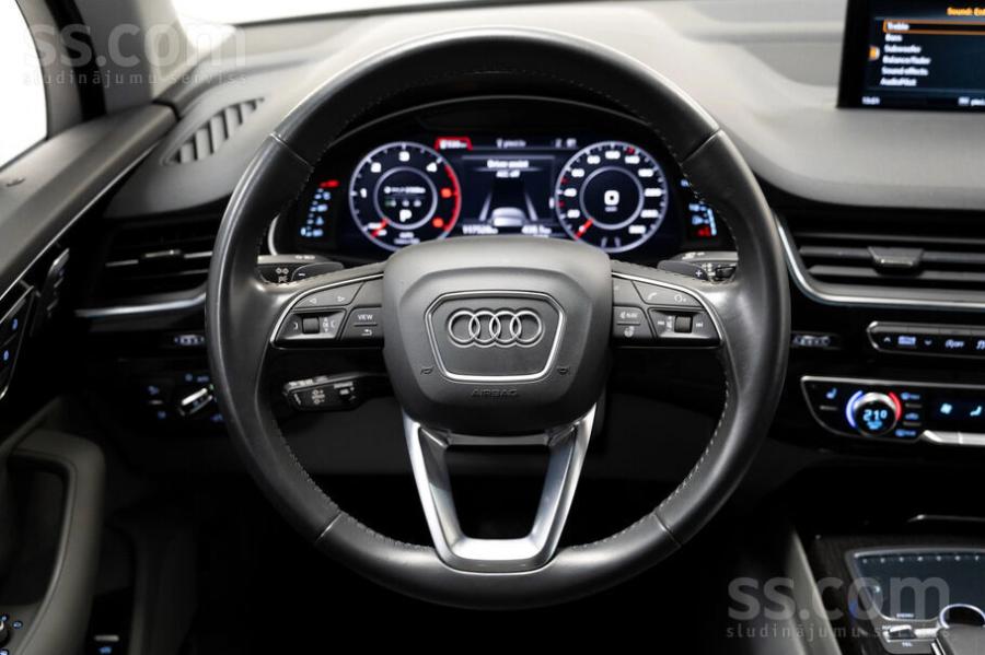 Grey Audi Q7 2016 in Riga, with an engine capacity of 3.00 L and mileage of 175 thousand km for 25500 €, photo 8 on AUTOMOTO.COM.LV