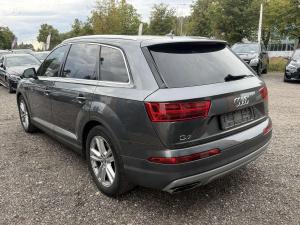 Grey Audi Q7 2016 in Kaunas, with an engine capacity of 3.00 L and mileage of 218 thousand km for 21800 €, photo 5 on AUTOMOTO.COM.LV