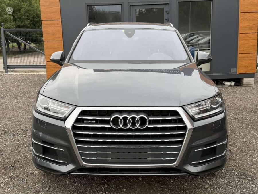 Grey Audi Q7 2016 in Kaunas, with an engine capacity of 3.00 L and mileage of 218 thousand km for 21800 €, photo 10 on AUTOMOTO.COM.LV