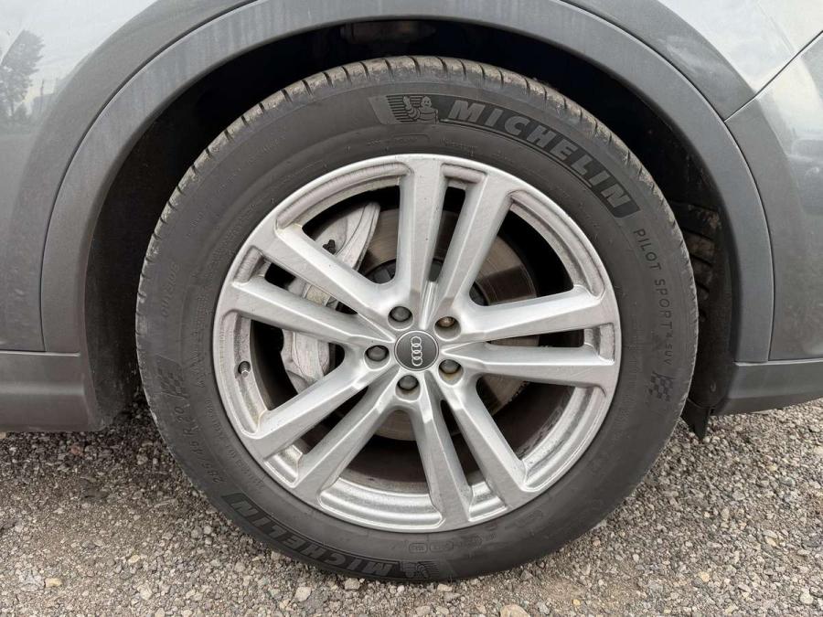 Grey Audi Q7 2016 in Kaunas, with an engine capacity of 3.00 L and mileage of 218 thousand km for 21800 €, photo 12 on AUTOMOTO.COM.LV
