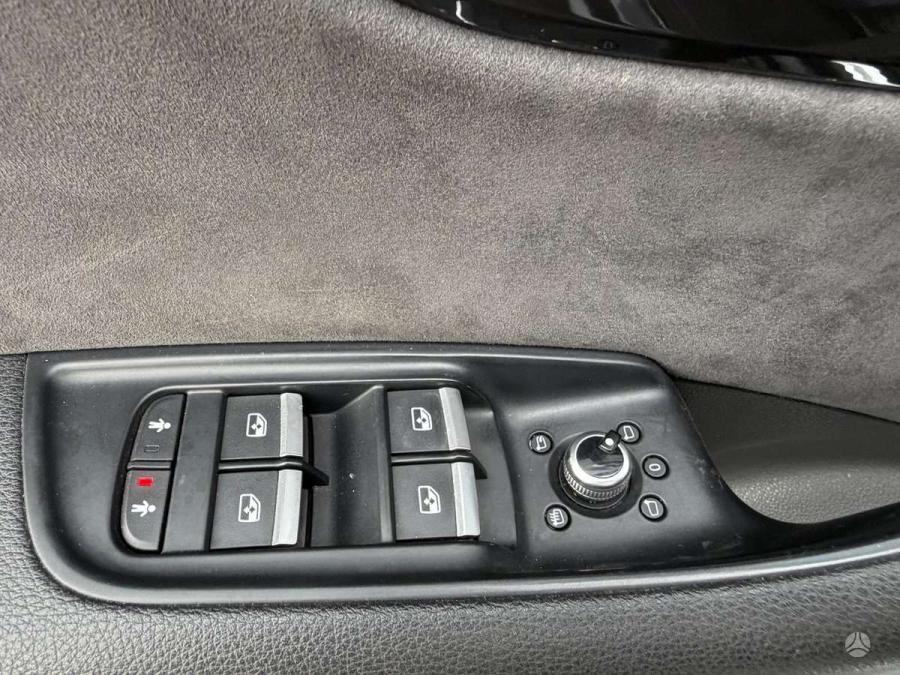 Grey Audi Q7 2016 in Kaunas, with an engine capacity of 3.00 L and mileage of 218 thousand km for 21800 €, photo 22 on AUTOMOTO.COM.LV