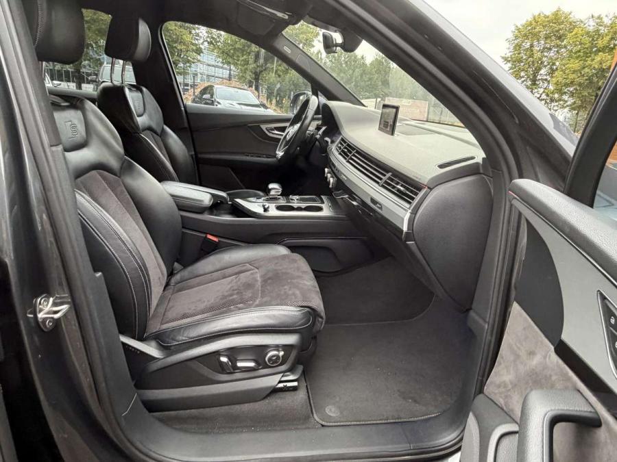 Grey Audi Q7 2016 in Kaunas, with an engine capacity of 3.00 L and mileage of 218 thousand km for 21800 €, photo 34 on AUTOMOTO.COM.LV