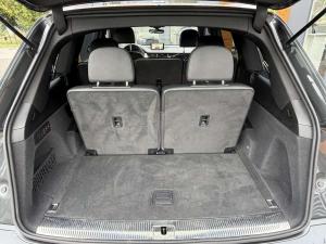 Grey Audi Q7 2016 in Kaunas, with an engine capacity of 3.00 L and mileage of 218 thousand km for 21800 €, photo 40 on AUTOMOTO.COM.LV