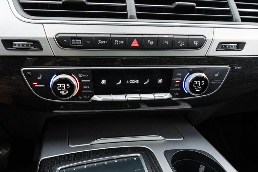 Pelēks Audi Q7 2016 Mārupe, ar dzinēja tilpumu 3.00 L un nobraukumu 195 tūkst. km par 27750 €, foto 31 vietnē AUTOMOTO.COM.LV