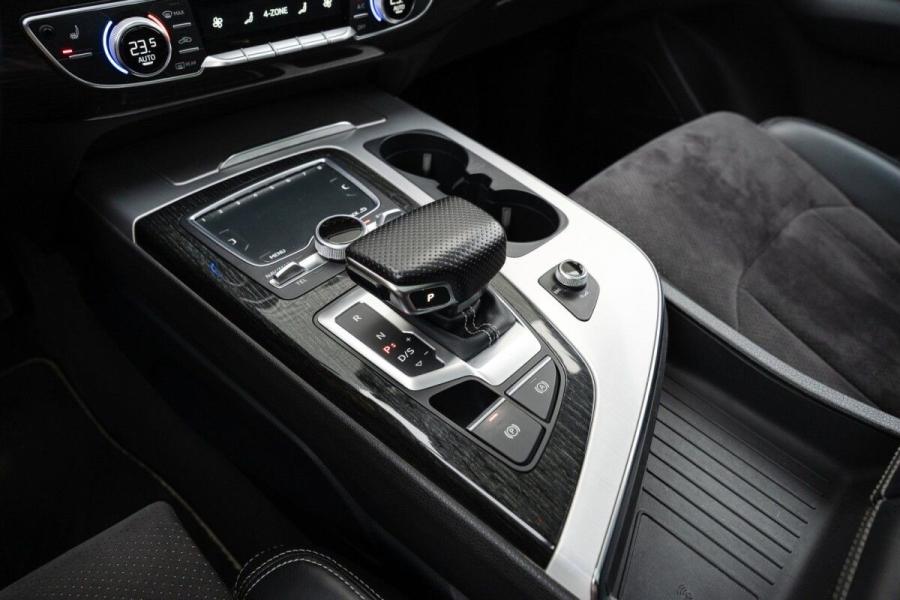 Pelēks Audi Q7 2016 Mārupe, ar dzinēja tilpumu 3.00 L un nobraukumu 195 tūkst. km par 27750 €, foto 32 vietnē AUTOMOTO.COM.LV