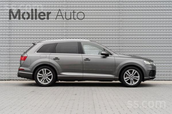 Grey Audi Q7 2016 in Riga, with an engine capacity of 3.00 L and mileage of 195 thousand km for 27750 €, photo 6 on AUTOMOTO.COM.LV