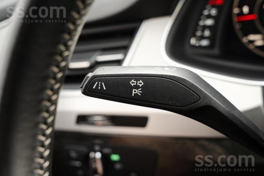 Grey Audi Q7 2016 in Riga, with an engine capacity of 3.00 L and mileage of 195 thousand km for 27750 €, photo 17 on AUTOMOTO.COM.LV