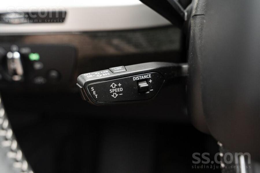 Grey Audi Q7 2016 in Riga, with an engine capacity of 3.00 L and mileage of 195 thousand km for 27750 €, photo 18 on AUTOMOTO.COM.LV
