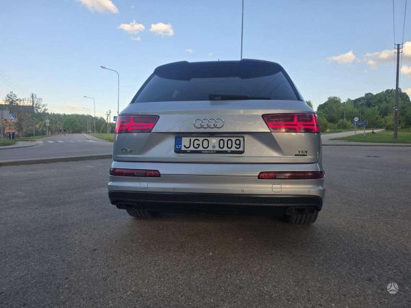 Grey Audi Q7 2016 in Salcininkai, with an engine capacity of 2.97 L and mileage of 272 thousand km for 25500 €, photo 9 on AUTOMOTO.COM.LV