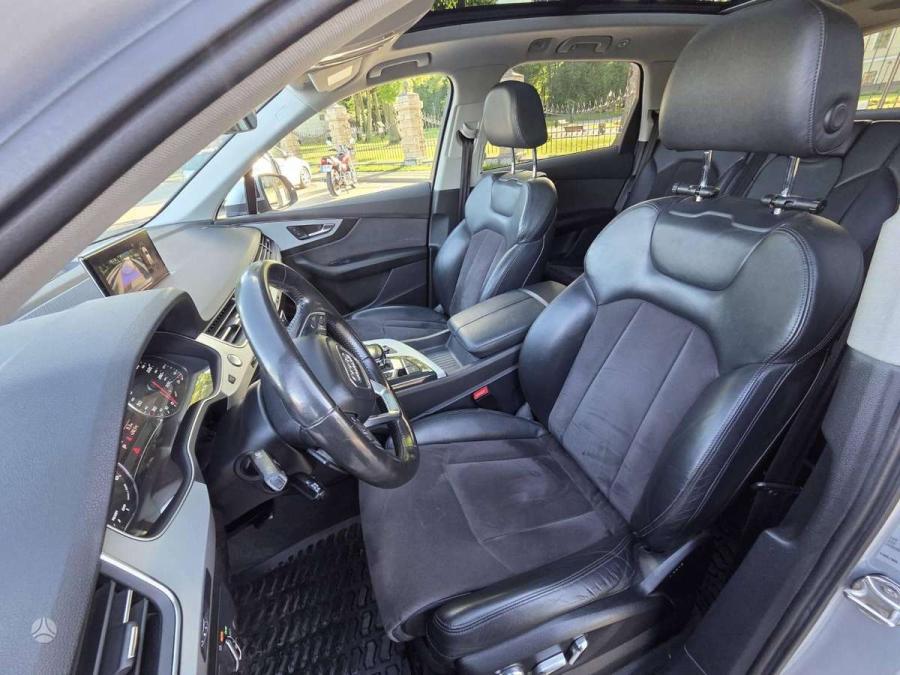 Grey Audi Q7 2016 in Salcininkai, with an engine capacity of 2.97 L and mileage of 272 thousand km for 25500 €, photo 19 on AUTOMOTO.COM.LV