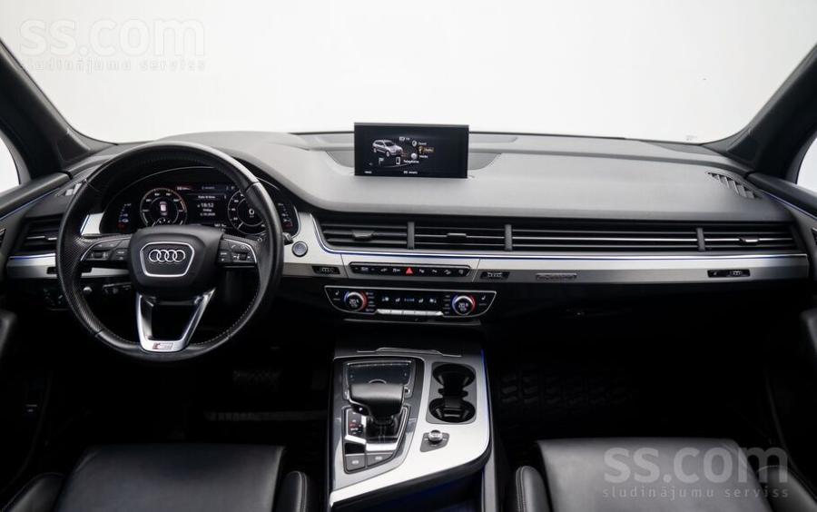 Grey Audi Q7 2016 in Tallinn, with an engine capacity of 3.00 L and mileage of 179 thousand km for 22999 €, photo 3 on AUTOMOTO.COM.LV