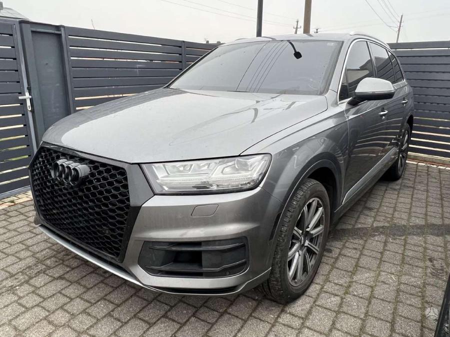 Grey Audi Q7 2017 in Kaunas, with an engine capacity of 3.00 L and mileage of 180 thousand km for 16500 €, photo 3 on AUTOMOTO.COM.LV