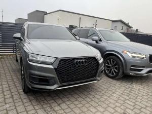 Grey Audi Q7 2017 in Kaunas, with an engine capacity of 3.00 L and mileage of 180 thousand km for 16500 €, photo 8 on AUTOMOTO.COM.LV