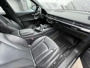 Grey Audi Q7 2017 in Kaunas, with an engine capacity of 3.00 L and mileage of 180 thousand km for 16500 €, photo 11 on AUTOMOTO.COM.LV