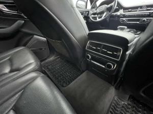 Grey Audi Q7 2017 in Kaunas, with an engine capacity of 3.00 L and mileage of 180 thousand km for 16500 €, photo 15 on AUTOMOTO.COM.LV