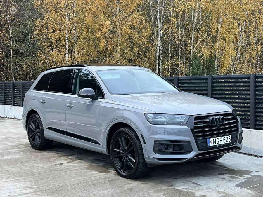 Pelēks Audi Q7 2017 Ignalina, ar dzinēja tilpumu 4.00 L un nobraukumu 240 tūkst. km par 24900 €, foto 1 vietnē AUTOMOTO.COM.LV