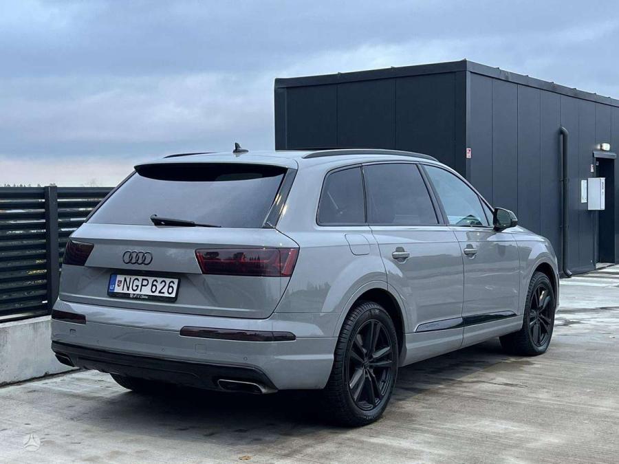 Pelēks Audi Q7 2017 Ignalina, ar dzinēja tilpumu 4.00 L un nobraukumu 240 tūkst. km par 24900 €, foto 2 vietnē AUTOMOTO.COM.LV