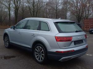 Grey Audi Q7 2017 in Siauliai, with an engine capacity of 3.00 L and mileage of 179 thousand km for 12300 €, photo 2 on AUTOMOTO.COM.LV