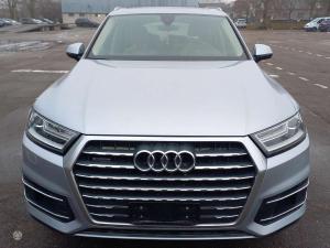 Grey Audi Q7 2017 in Siauliai, with an engine capacity of 3.00 L and mileage of 179 thousand km for 12300 €, photo 5 on AUTOMOTO.COM.LV