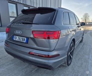 Grey Audi Q7 2017 in Panevezys, with an engine capacity of 2.97 L and mileage of 296 thousand km for 19999 €, photo 6 on AUTOMOTO.COM.LV