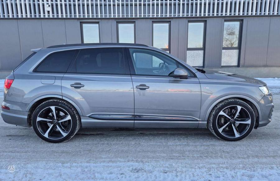 Pelēks Audi Q7 2017 Panevēža, ar dzinēja tilpumu 2.97 L un nobraukumu 292 tūkst. km par 19999 €, foto 7 vietnē AUTOMOTO.COM.LV