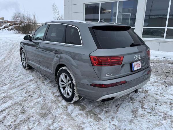 Pelēks Audi Q7 2017 Šauļi, ar dzinēja tilpumu 3.00 L un nobraukumu 252 tūkst. km par 15000 €, foto 6 vietnē AUTOMOTO.COM.LV