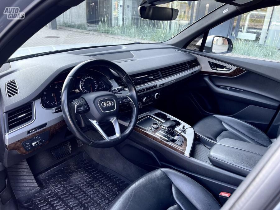 Grey Audi Q7 2017 in Klaipeda, with an engine capacity of 2.00 L and mileage of 133 thousand km for 22000 €, photo 11 on AUTOMOTO.COM.LV