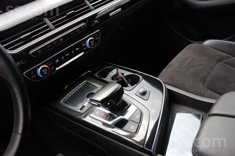 Grey Audi Q7 2017 in Riga, with an engine capacity of 3.00 L and mileage of 299 thousand km for 21950 €, photo 12 on AUTOMOTO.COM.LV