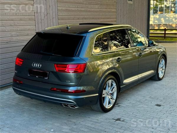Grey Audi Q7 2017 in Jelgava, with an engine capacity of 4.00 L and mileage of 237 thousand km for 36500 €, photo 2 on AUTOMOTO.COM.LV