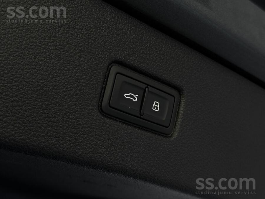 Pelēks Audi Q7 2017 Jelgava, ar dzinēja tilpumu 4.00 L un nobraukumu 237 tūkst. km par 36500 €, foto 20 vietnē AUTOMOTO.COM.LV