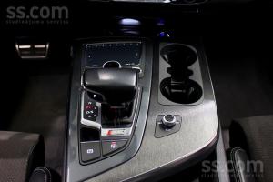 Pelēks Audi Q7 2017 Rīga, ar dzinēja tilpumu 4.00 L un nobraukumu 156 tūkst. km par 46500 €, foto 24 vietnē AUTOMOTO.COM.LV