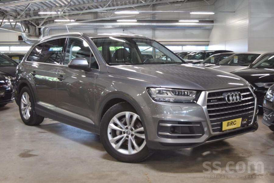 Grey Audi Q7 2017 in Riga, with an engine capacity of 3.00 L and mileage of 351 thousand km for 19000 €, photo 1 on AUTOMOTO.COM.LV