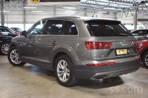 Grey Audi Q7 2017 in Riga, with an engine capacity of 3.00 L and mileage of 351 thousand km for 19000 €, photo 3 on AUTOMOTO.COM.LV