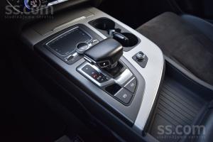 Grey Audi Q7 2017 in Riga, with an engine capacity of 3.00 L and mileage of 351 thousand km for 19000 €, photo 6 on AUTOMOTO.COM.LV