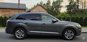 Grey Audi Q7 2017 in Vilnius, with an engine capacity of 3.00 L and mileage of 300 thousand km for 11900 €, photo 5 on AUTOMOTO.COM.LV