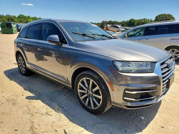 Grey Audi Q7 2017 in Kaunas, with an engine capacity of 3.00 L and mileage of 195 thousand km for 11300 €, photo 2 on AUTOMOTO.COM.LV
