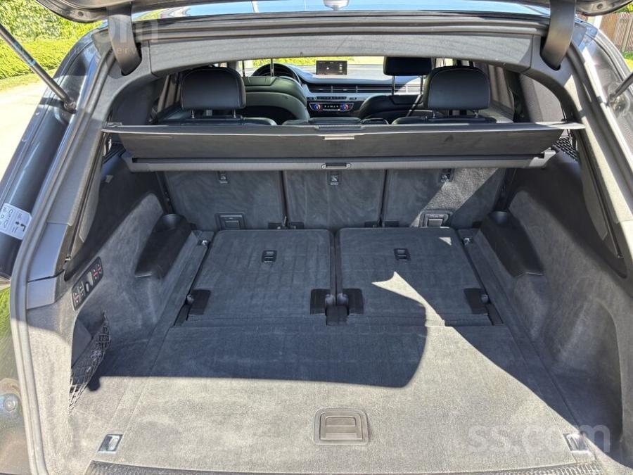 Grey Audi Q7 2017 in Riga, with an engine capacity of 3.00 L and mileage of 276 thousand km for 21450 €, photo 26 on AUTOMOTO.COM.LV