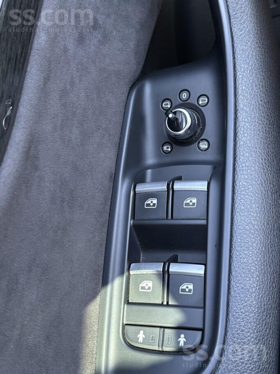 Grey Audi Q7 2017 in Riga, with an engine capacity of 3.00 L and mileage of 276 thousand km for 21450 €, photo 30 on AUTOMOTO.COM.LV