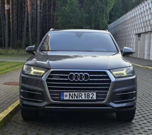 Grey Audi Q7 2017 in Vilnius, with an engine capacity of 3.00 L and mileage of 300 thousand km for 13200 €, photo 3 on AUTOMOTO.COM.LV