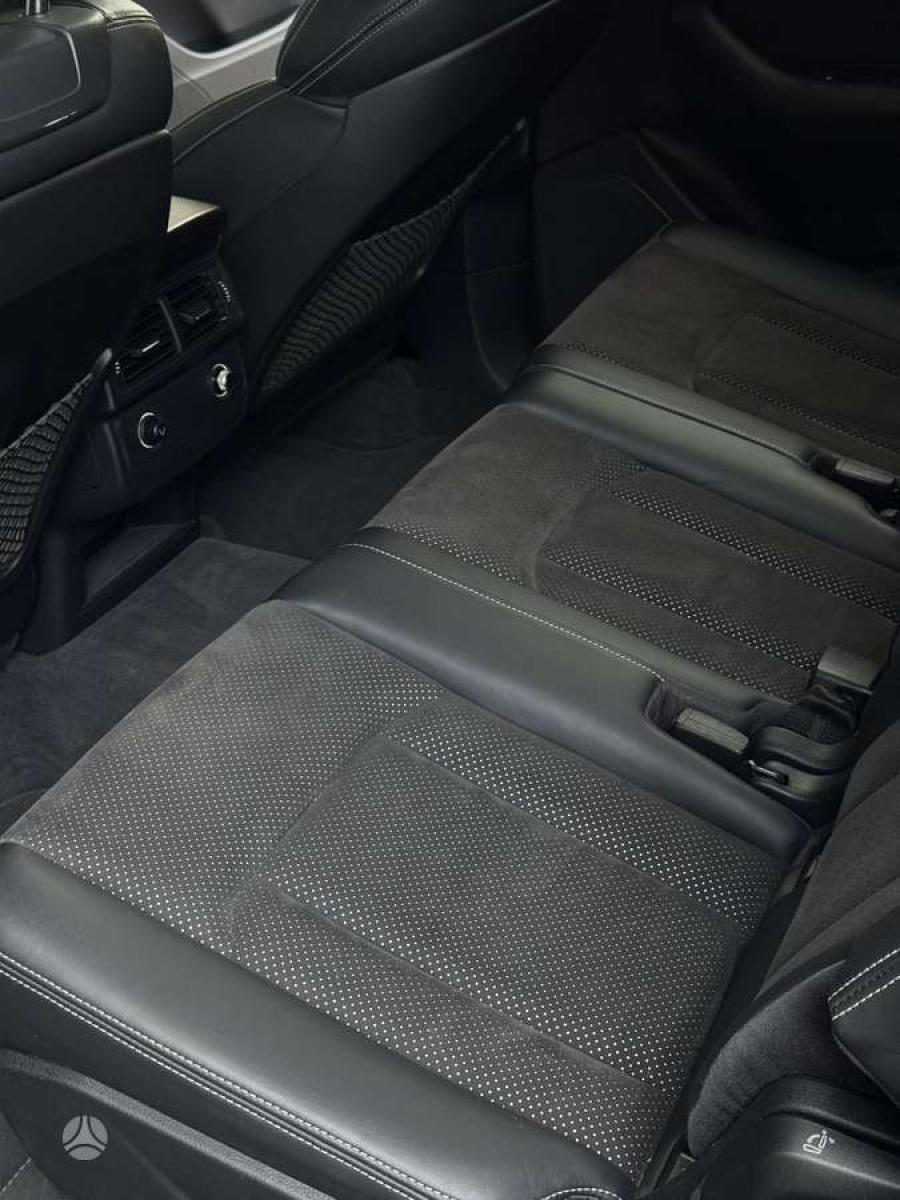 Grey Audi Q7 2017 in Vilnius, with an engine capacity of 2.97 L and mileage of 153 thousand km for 27000 €, photo 19 on AUTOMOTO.COM.LV
