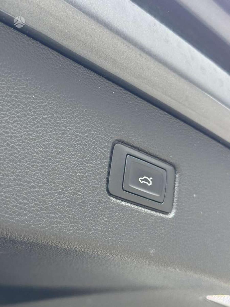 Grey Audi Q7 2017 in Vilnius, with an engine capacity of 2.97 L and mileage of 153 thousand km for 27000 €, photo 30 on AUTOMOTO.COM.LV