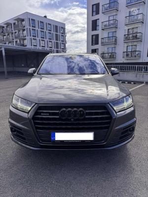 Grey Audi Q7 2017 in Vilnius, with an engine capacity of 2.97 L and mileage of 226 thousand km for 25990 €, photo 10 on AUTOMOTO.COM.LV