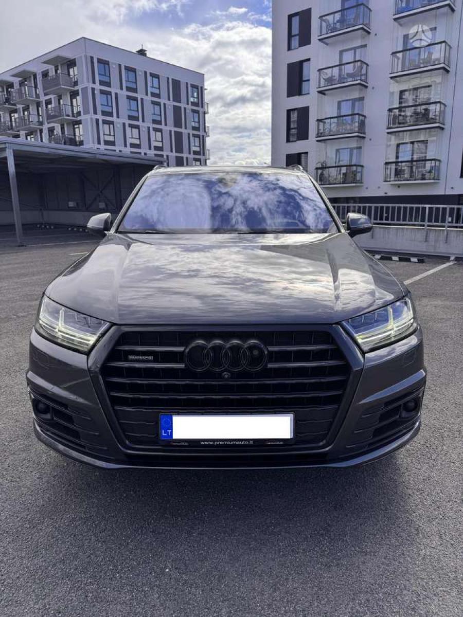 Grey Audi Q7 2017 in Vilnius, with an engine capacity of 2.97 L and mileage of 226 thousand km for 25990 €, photo 10 on AUTOMOTO.COM.LV