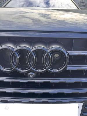 Grey Audi Q7 2017 in Vilnius, with an engine capacity of 2.97 L and mileage of 226 thousand km for 25990 €, photo 11 on AUTOMOTO.COM.LV
