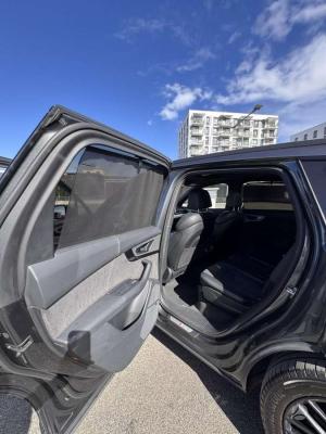 Grey Audi Q7 2017 in Vilnius, with an engine capacity of 2.97 L and mileage of 226 thousand km for 25990 €, photo 17 on AUTOMOTO.COM.LV