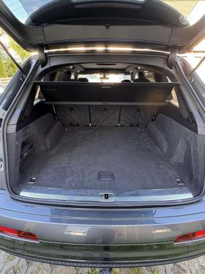 Grey Audi Q7 2017 in Vilnius, with an engine capacity of 2.97 L and mileage of 226 thousand km for 25990 €, photo 22 on AUTOMOTO.COM.LV