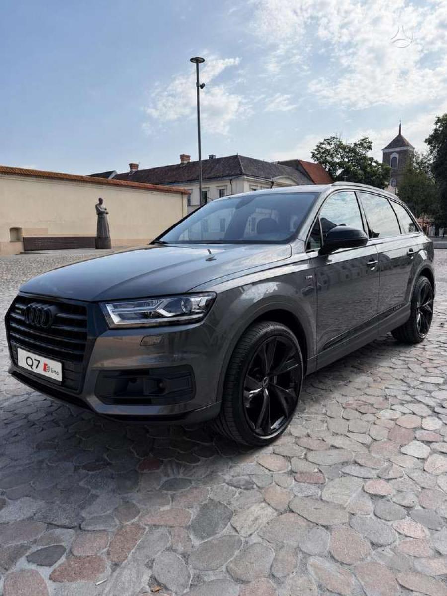 Grey Audi Q7 2017 in Kaunas, with an engine capacity of 2.97 L and mileage of 270 thousand km for 26500 €, photo 3 on AUTOMOTO.COM.LV