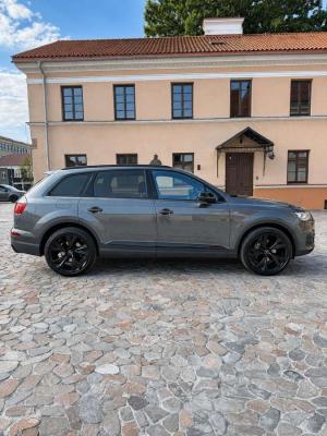 Grey Audi Q7 2017 in Kaunas, with an engine capacity of 2.97 L and mileage of 270 thousand km for 26500 €, photo 10 on AUTOMOTO.COM.LV